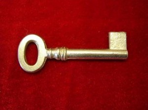 Thomas Locksmiths: Antique Pipe Key 11 | Thomas Locks